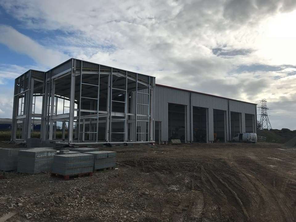 New Industrial Unit supplied Kingspan Purlins, Multichannels, Insulated ...